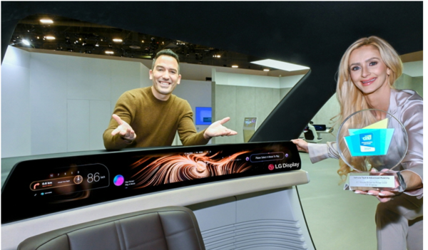 [CES 2024]LG디스플레이 ‘32인치 슬라이더블 OLED’ 최초 공개...초대형 차량용 디스플레이로 미래차 혁신 앞당겨